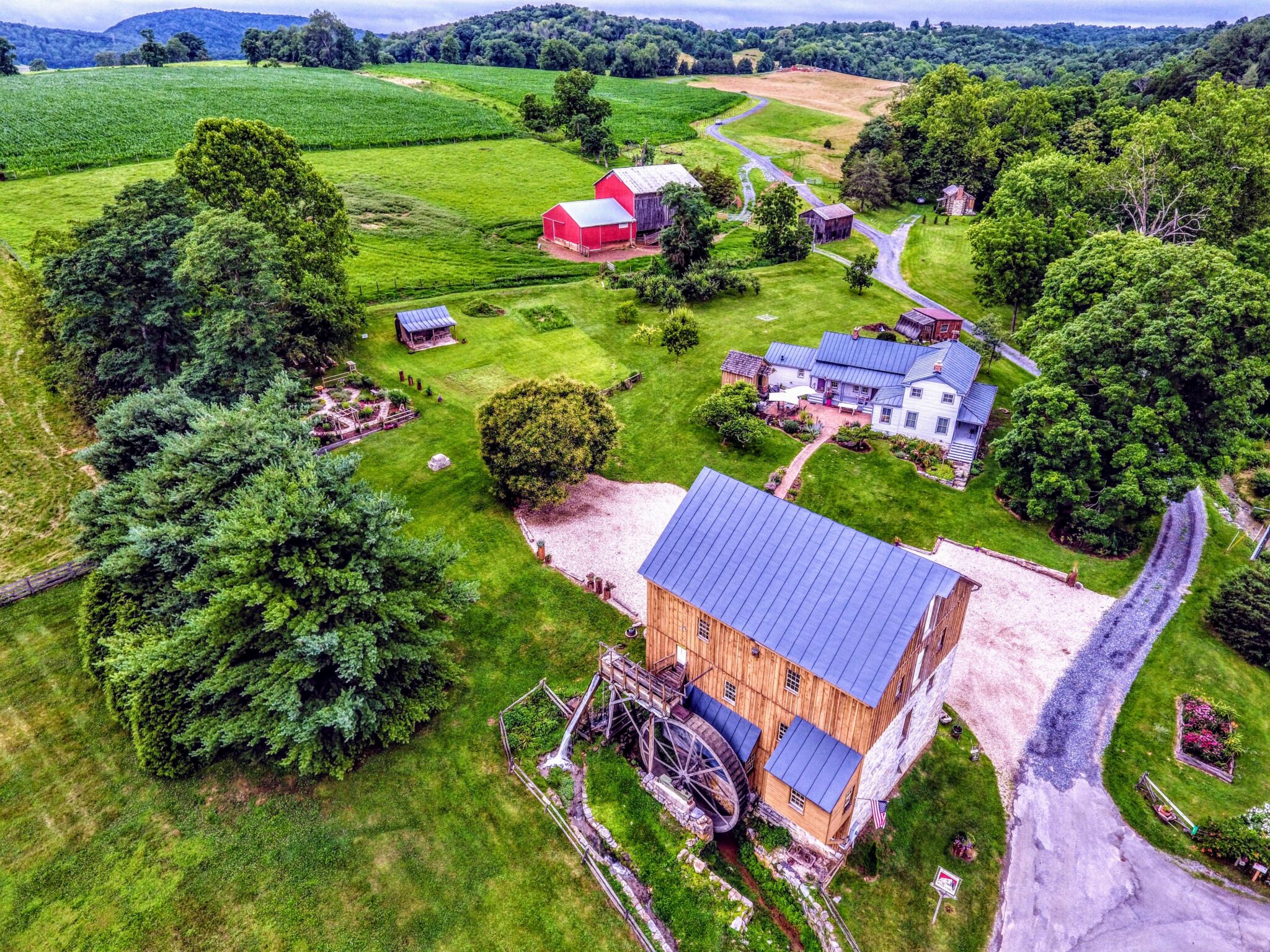 Welcome to Wade's Mill | Stone-ground Grains Since 1750